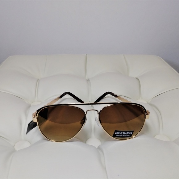 Steve Madden | Accessories | Steve Madden Full Gold Frame Sunglasses ...